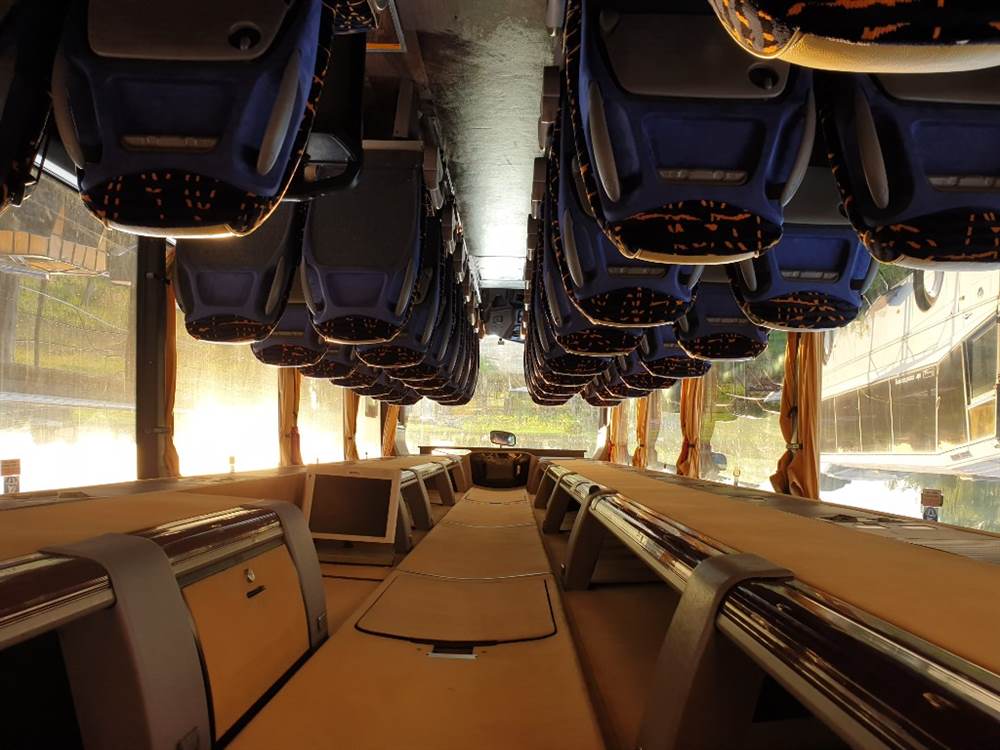 Man Euro 3 posti 53 Anno 2003 Km 600000, in legno - Latina