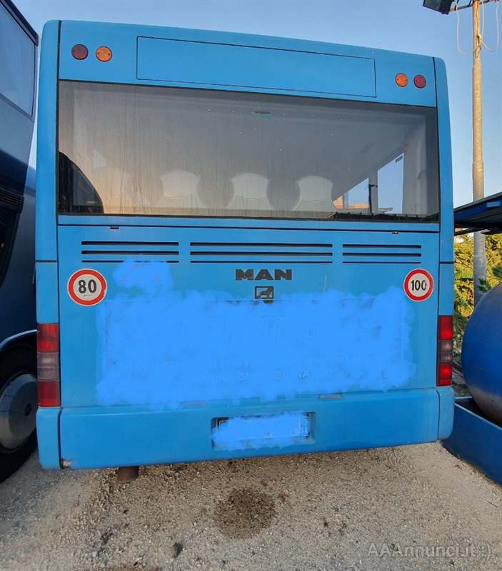 MAN su 313 interurbano Anno 2003 Km 500000, ottimo stato - Salerno