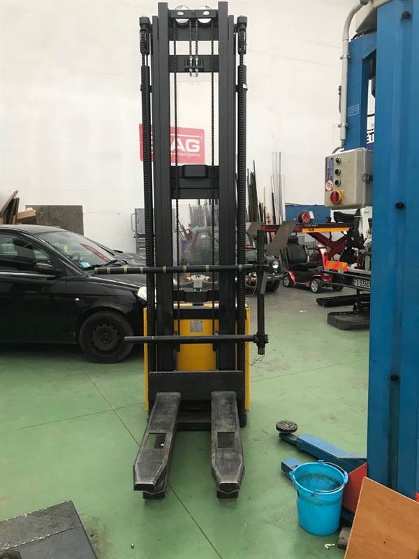 Muletto portata 1600 Kg Altezza 6,2 metri - Firenze