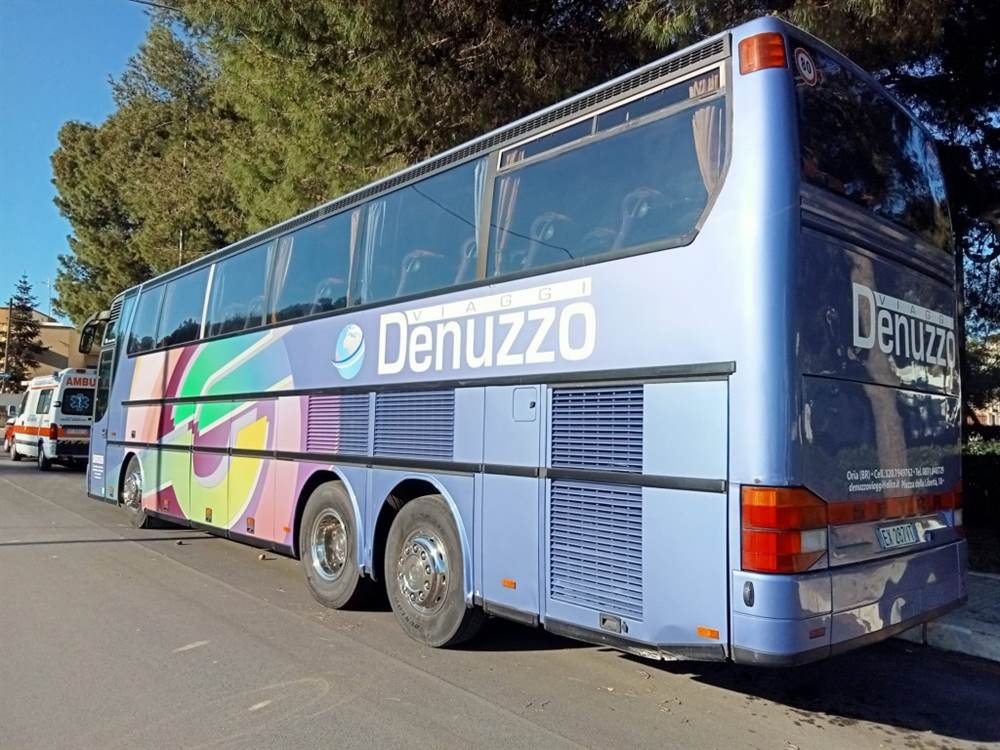 Autobus Marca Setra 315hdh/3 Anno 2000 Euro 2 - Brindisi