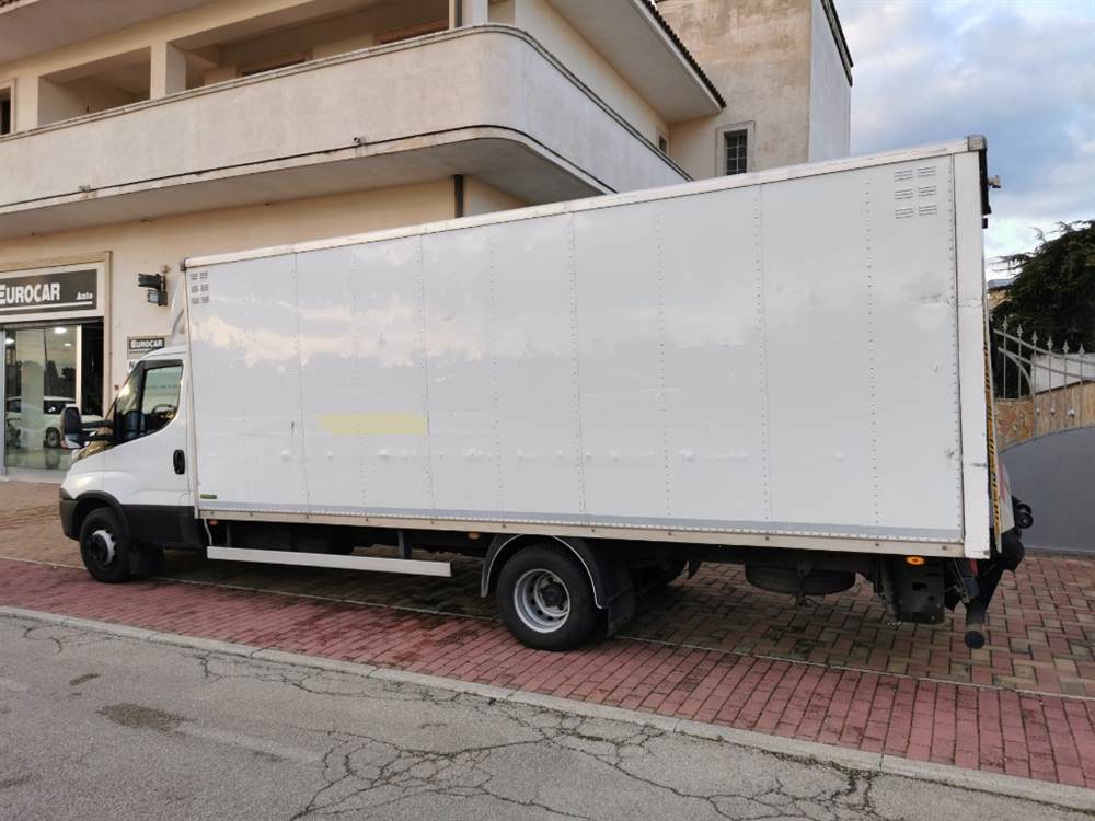 Iveco Daily 60-170 Sponda idraulica Euro 6B Anno 2016 Km 383000 - Brindisi