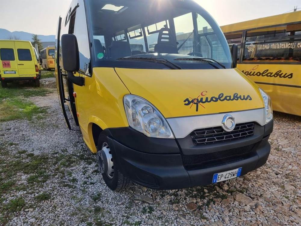 Scuolabus Marca Iveco del 2013 Km 126000 Euro 5 - Frosinone