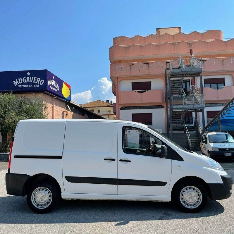 Citroen Jumpy 2.0HDI 125CV L1H1 Furgone usato Anno 2016, unico ...