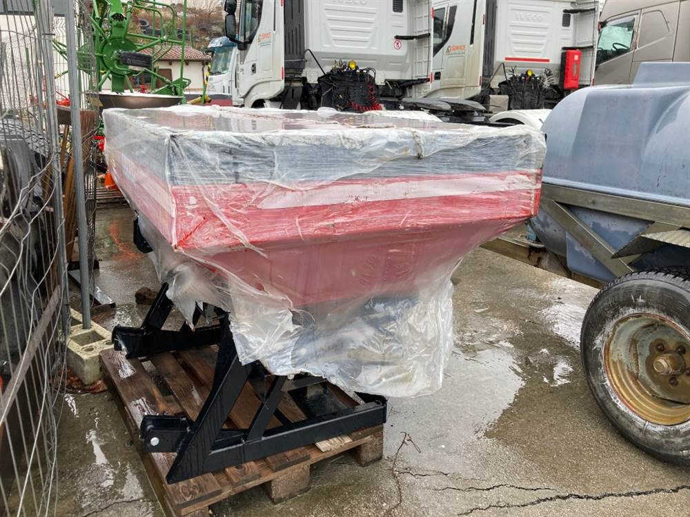 Spandi concime nuovo Tipologia Spandiconcime, marca FAZA mod - Foggia