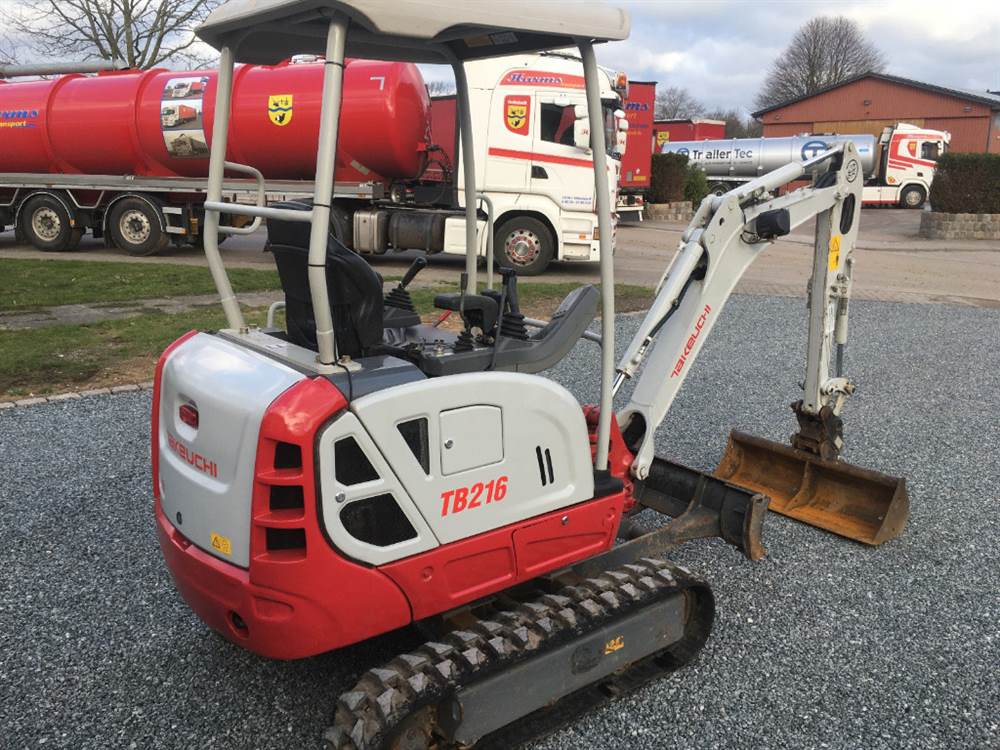 Miniescavatore Takeuchi TB216 - Macchine Movimento Terra a Gorizia