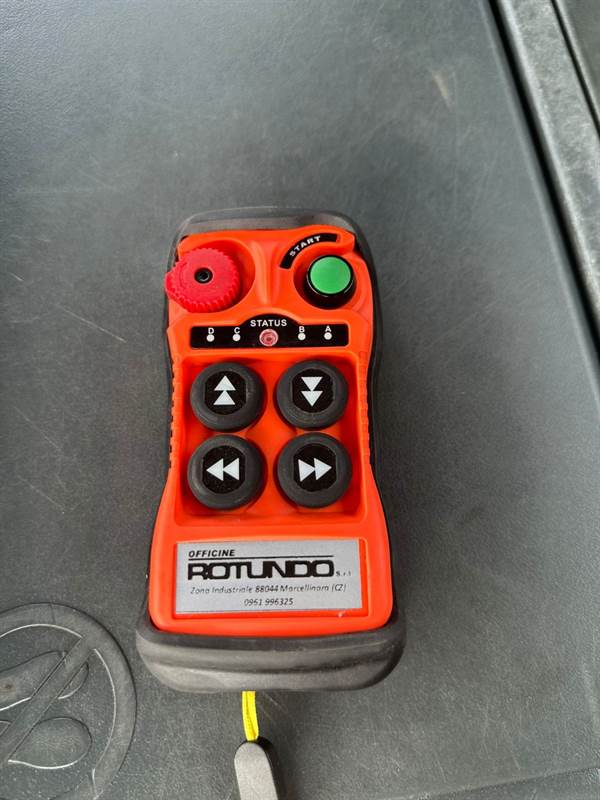 MAN TGS 35.400 4 assi 8x2 con pianale nuovo e ramp Km 0, cambio manuale ...