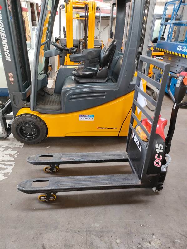 Transpallet Elettrico per Camion Seminuovo del 2021, modello HELI 15 ...