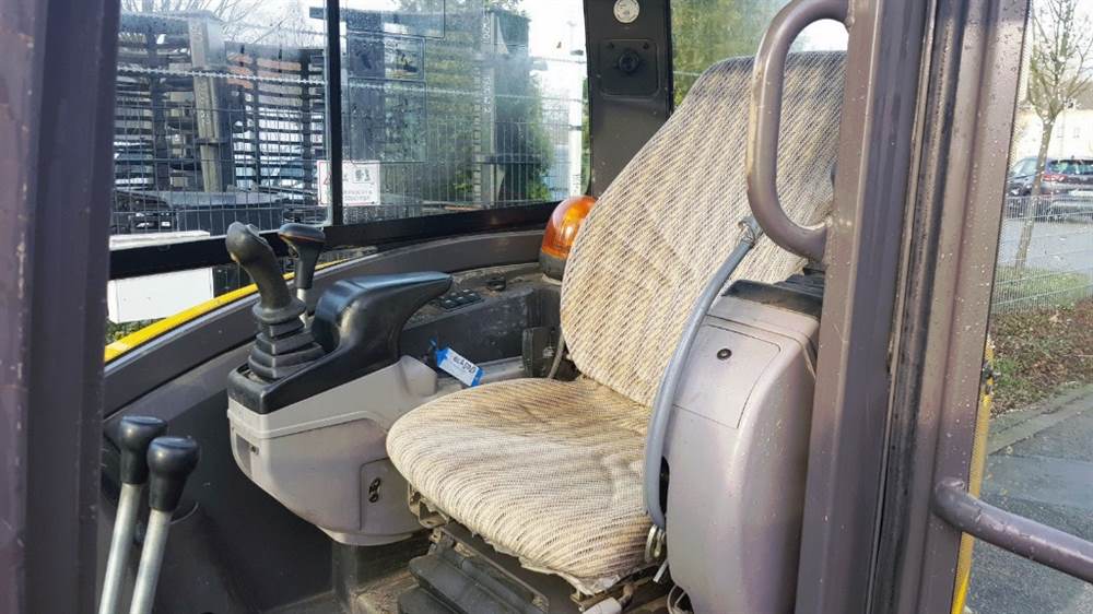 MidiEscavatore Volvo ECR 50D usato - Macchine Movimento Terra a Varese