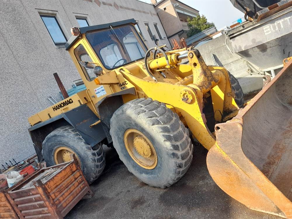 Hanomag 44C usata Tipologia Pala Anno 1991 Ore 4000 - Brescia