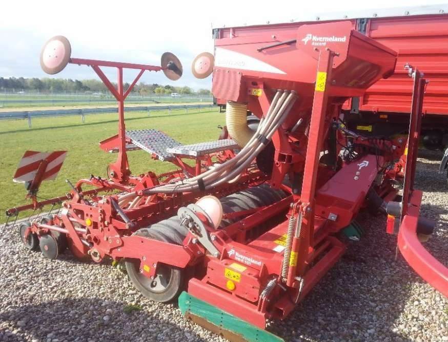 Seminatrici Kverneland NG-S 101 - Attrezzi Agricoli a Catanzaro