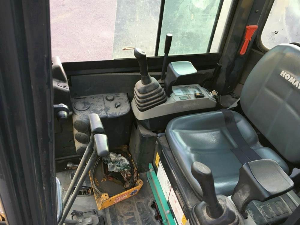 Miniescavatore Komatsu PC14 usato - Macchine Movimento Terra a Isernia