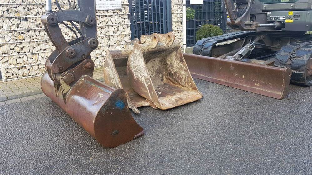 MidiEscavatore Volvo ECR 50D usato - Macchine Movimento Terra a Varese