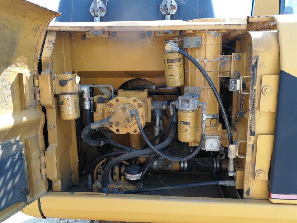 Escavatore cingolato CAT 317B - Macchine Movimento Terra a Forlì