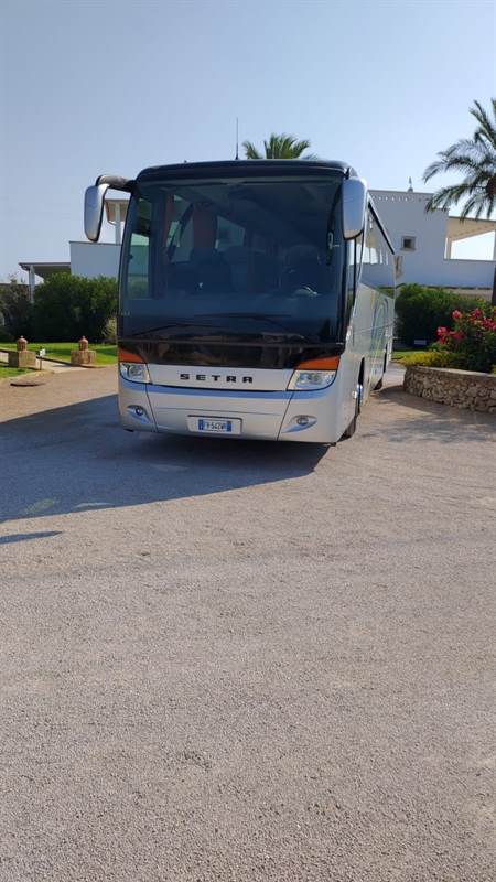 Setra 415 HD Marca Scania Euro 5 - Autobus a Lecce