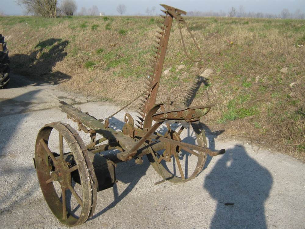 Falciatrice a 2 ruote - Attrezzi Agricoli a Cremona