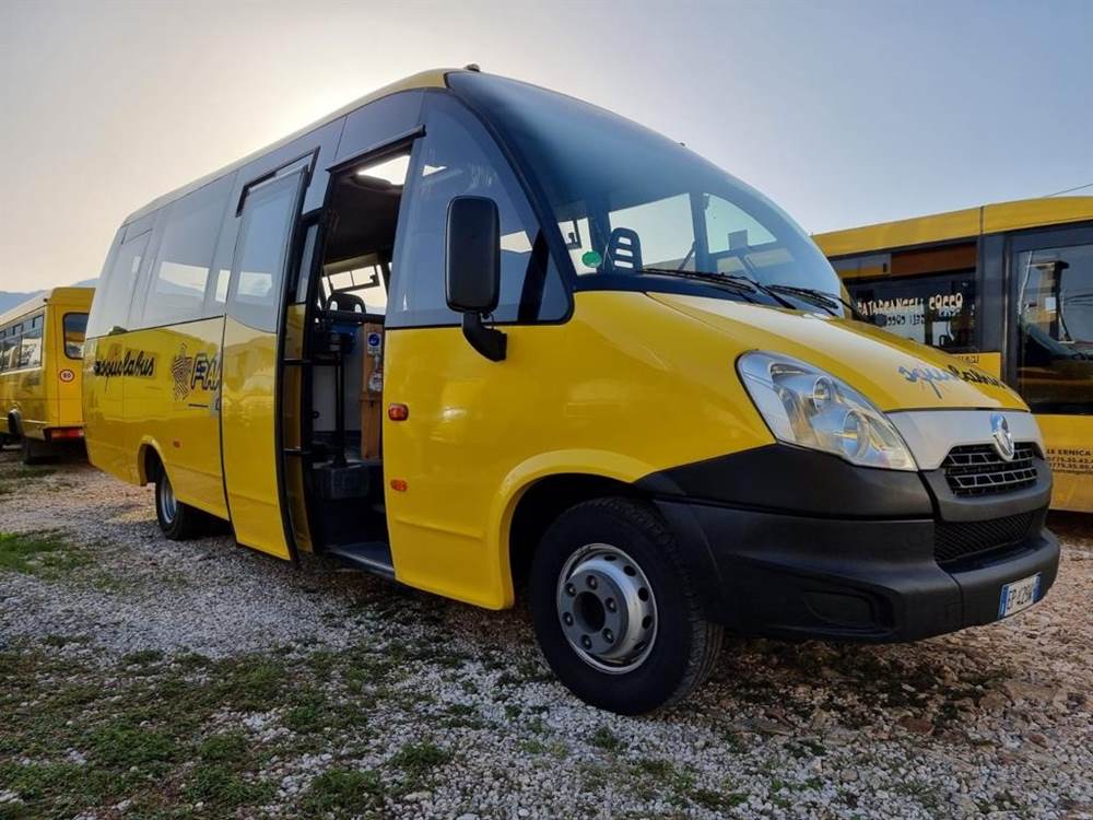Scuolabus Marca Iveco del 2013 Km 126000 Euro 5 - Frosinone