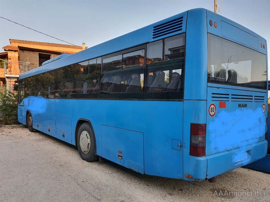 MAN su 313 interurbano Anno 2003 Km 500000, ottimo stato - Salerno