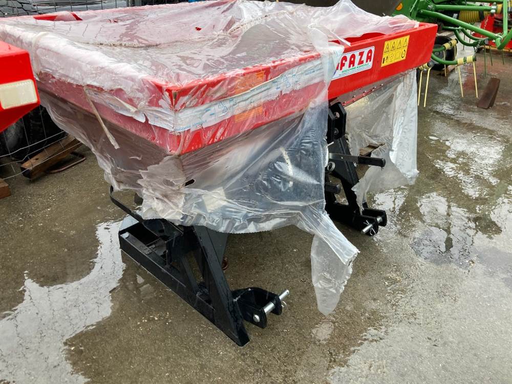 Spandi concime nuovo Tipologia Spandiconcime, marca FAZA mod - Foggia