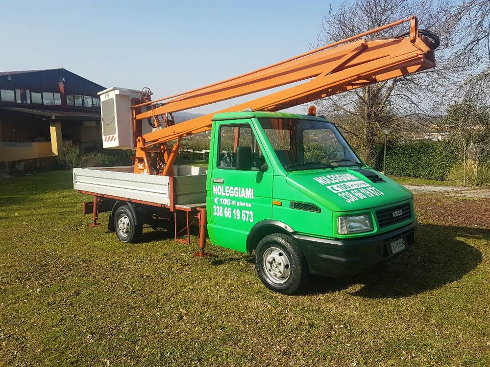 Piattaforma aerea cestello furgone cabinato - Roma - Lazio