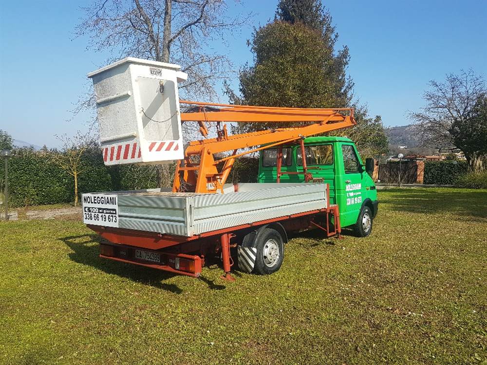 Piattaforma aerea cestello furgone cabinato - Roma - Lazio